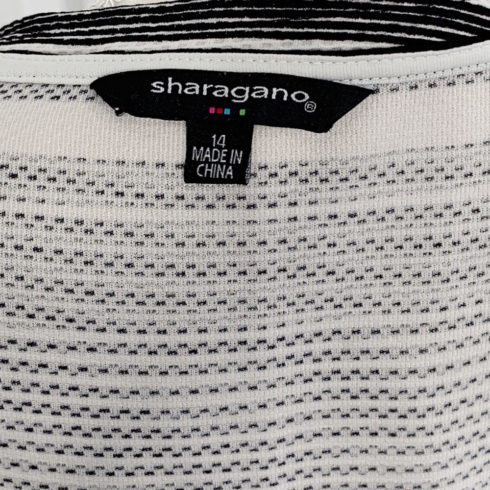 Sharagano Textured Black And White Stripped 3/4 Sleev… - Gem